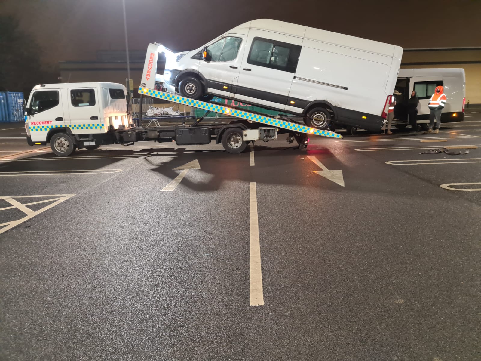 Vehicle recovery - Vehicle Recovery Service In Swindon And Surrounding ...